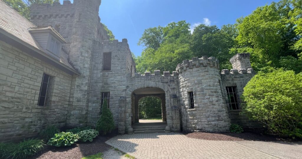 Squire's Castle - Stunning Historic Castle in North Chagrin Reservation