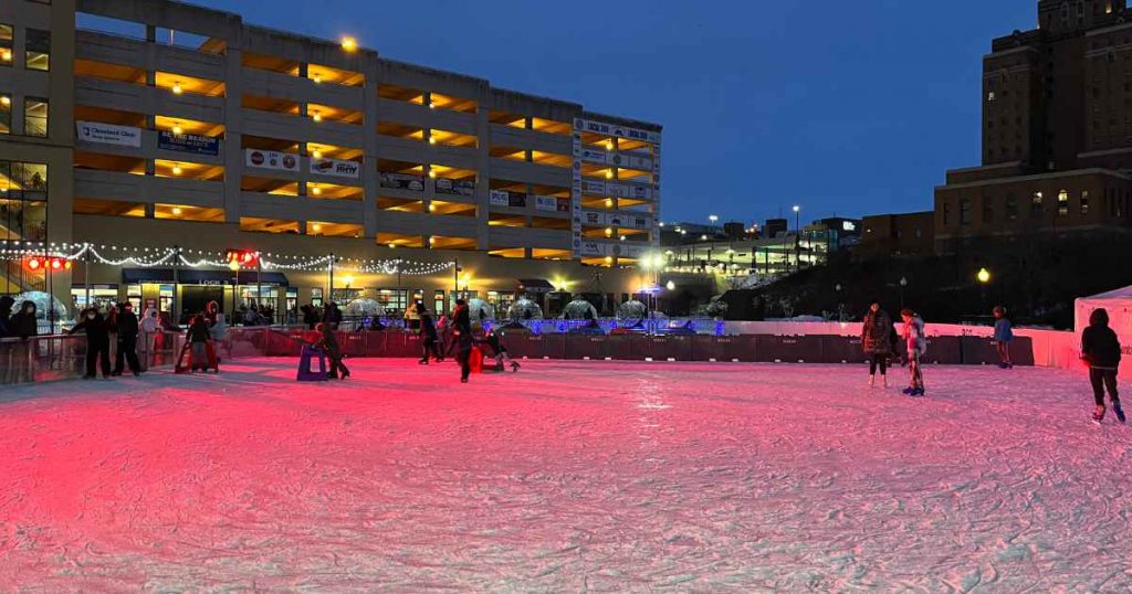 11 Festive Things to Do During Winter Break - Fun Ideas for the Whole ...