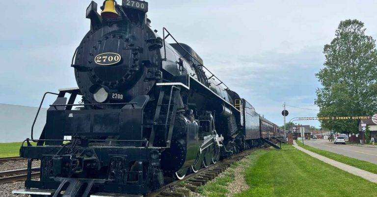 15+ Best Train Rides in Ohio that Kids & Adults will Love