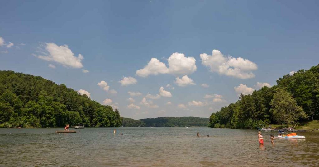 17 Amazing Lakes in Ohio You Don’t Want to Miss