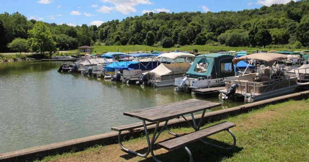 17 Amazing Lakes in Ohio You Don’t Want to Miss