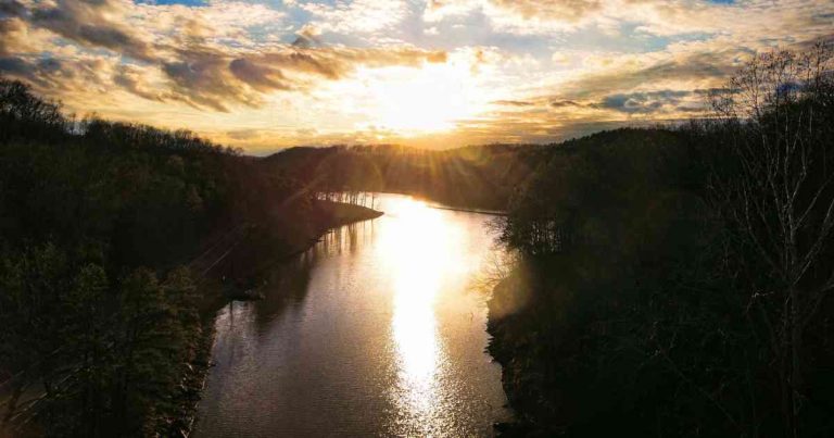 17 Amazing Lakes in Ohio You Don’t Want to Miss