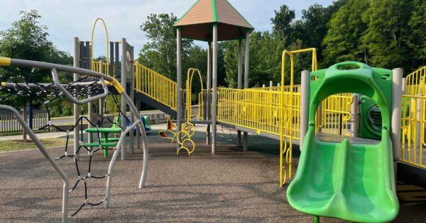 90+ Amazing Playgrounds in Northeast Ohio Your Kids will Love