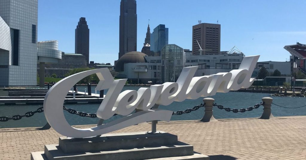 6 Cleveland Script Signs - Where to find them & things to do nearby