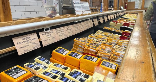 11 Amish Restaurants in Ohio - Mouthwatering Amish Style Food