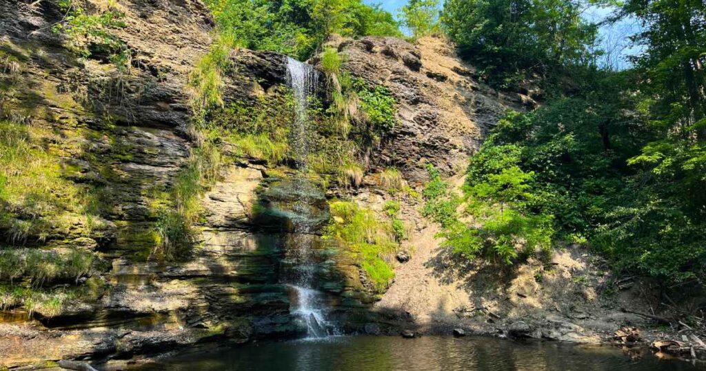 27 Stunning Waterfalls in Ohio You've Just Got to See for Yourself