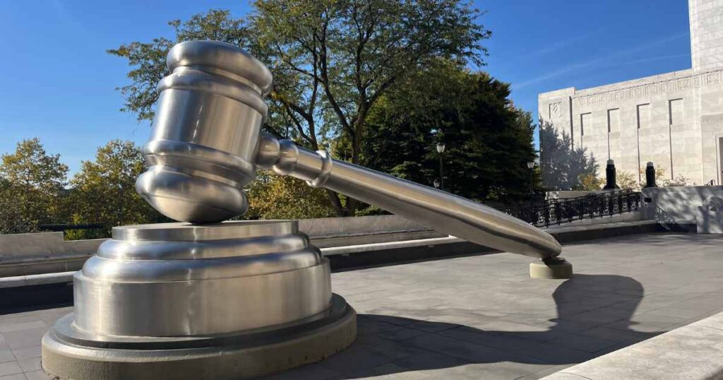 30 Unique, Weird & Quirky Roadside Attractions in Ohio